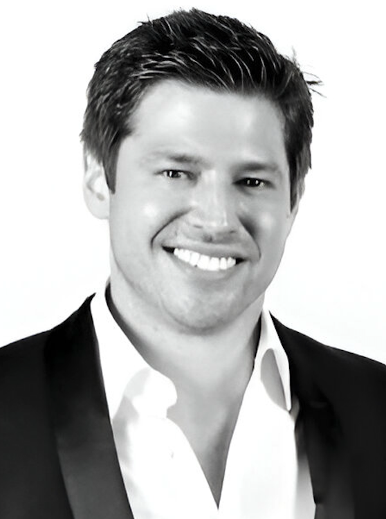 About Us | PICKLETILE | PICKLEGLASS